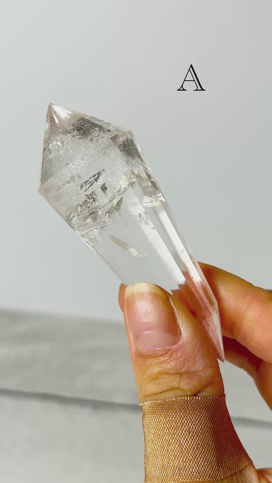 Clear Quartz Vogel Carving – Lucky Moon Crystal Bar